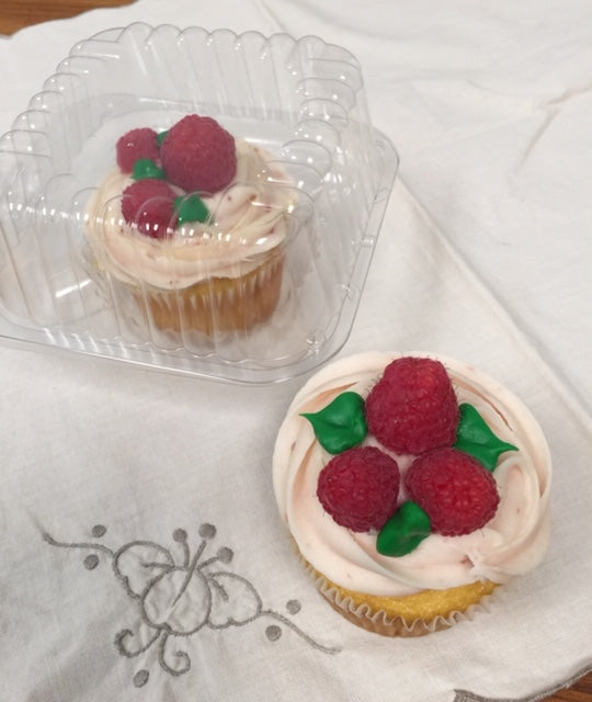 CLAMSHELL SINGLE CUPCAKE HOLDER 10PC. – J.Wilton